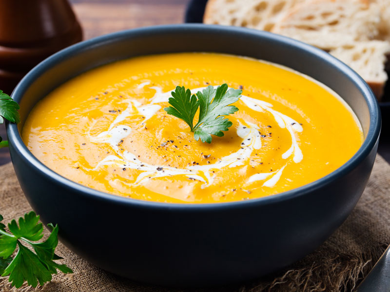 Soupe de Courge Musquée au Lait de Coco et au Curry